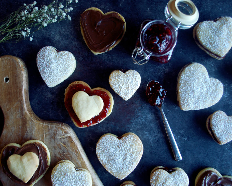 Raspberry & Nutella Almond Shortbread Cookie Sandwiches - The Original Dish