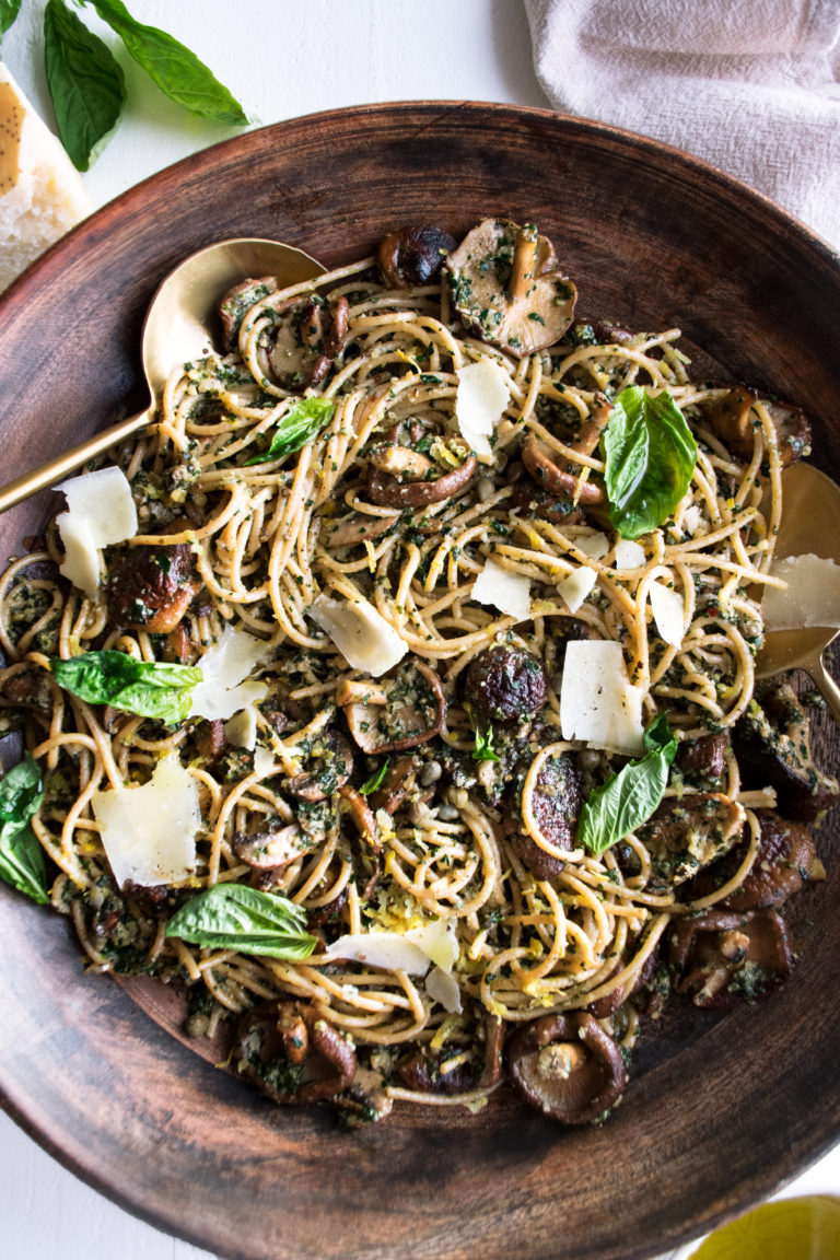 Whole Wheat Spaghetti with Kale Pesto - The Original Dish